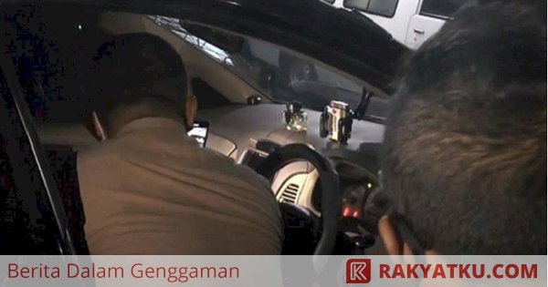 "Kami Kelelahan," Pengakuan Sepasang Pejabat yang Ditemukan Pingsan Sambil Bugil dalam Mobil